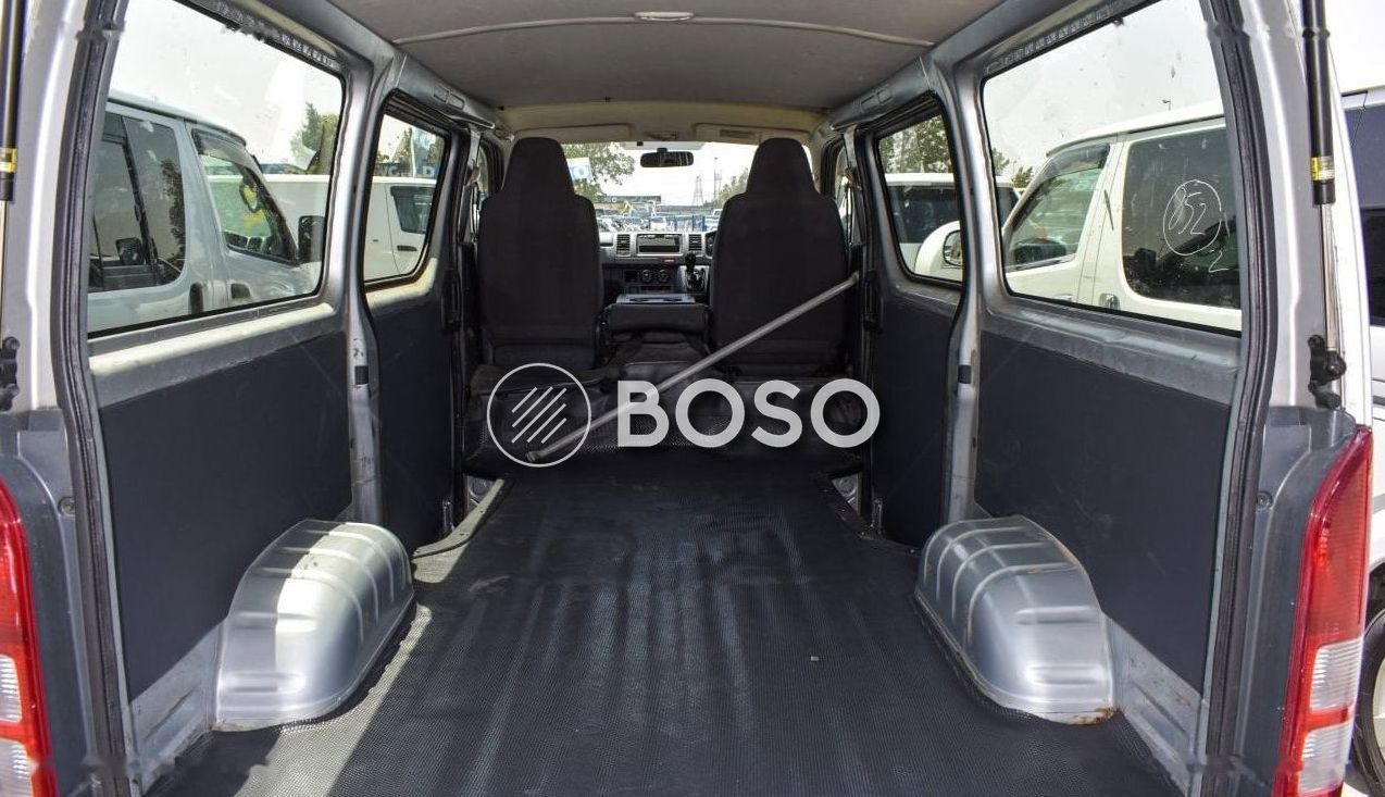 2005 Toyota, Hiace for Sale , Price: 33764AED, Buy in UAE